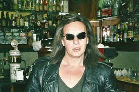 E' morto Richard Benson,a 67 anni, storico personaggio rock