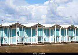 Bruciano le cabine di Ostia. Colpito lo stabilimento Elmi